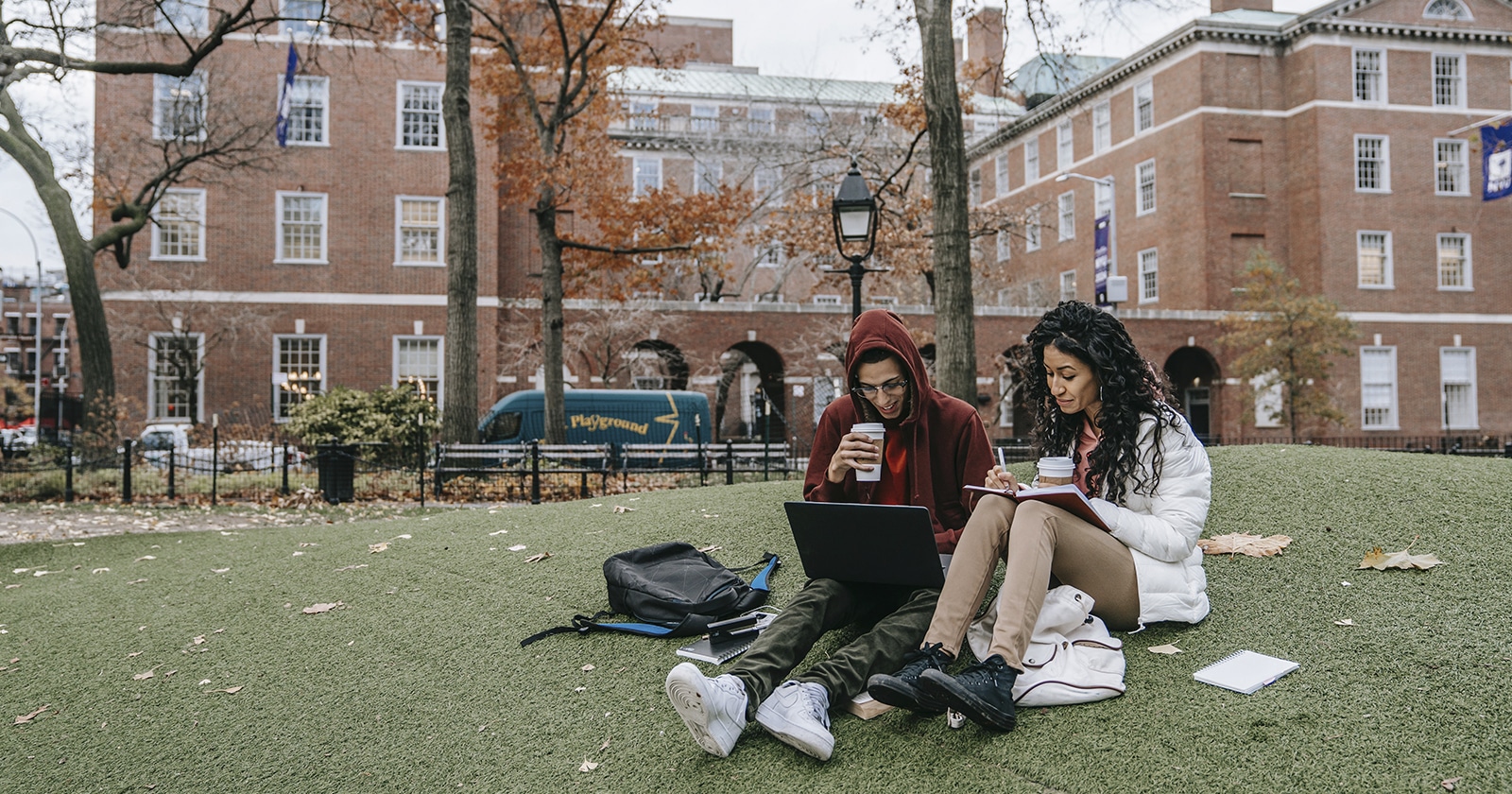 REVELADO: descubra quais são as 6 faculdades que mais EMPREGAM no Brasil