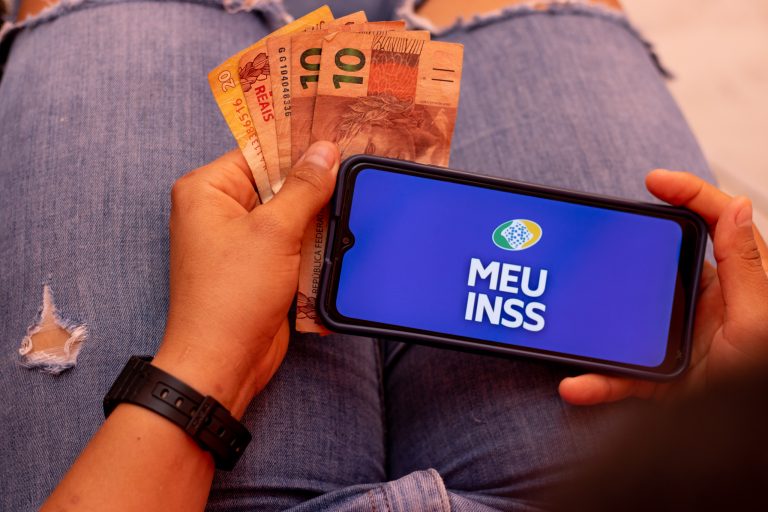 "Transferência para o repositório de análise": entenda aviso do INSS no app