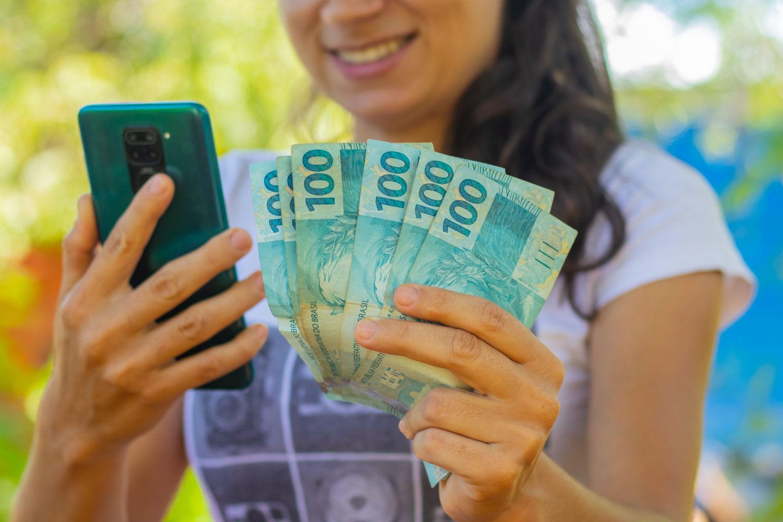 Pix My Dollar paga de verdade? Dinheiro cai na hora? Como sacar o valor